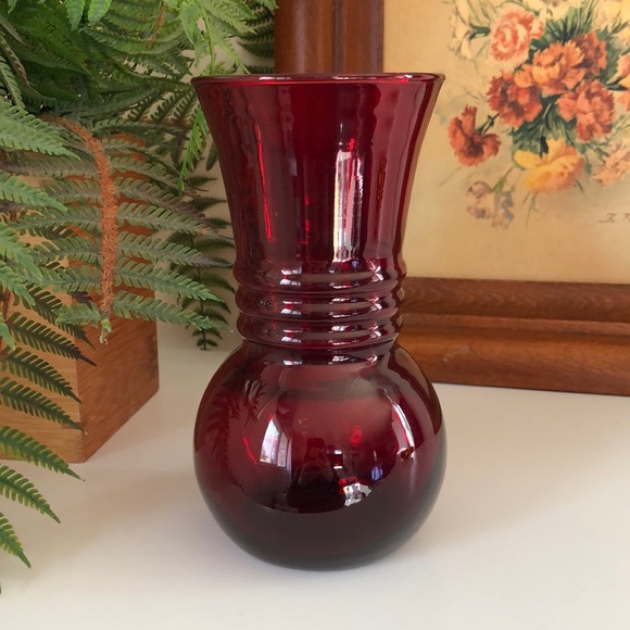 Vintage | Accents | Vintage Anchor Hocking Vase | Poshmark